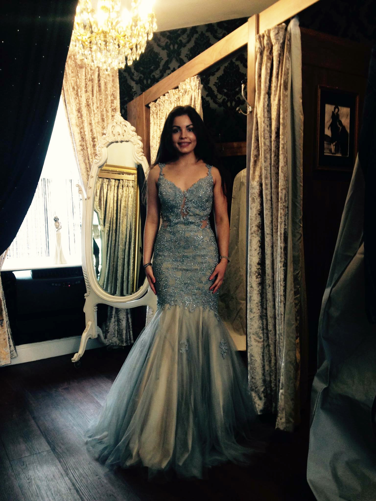 The Ultimate Guide to Suit Alterations and Dress Alterations - Business ...